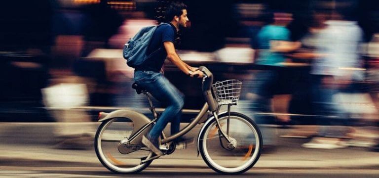 How to Be a College Commuter Student - College Raptor