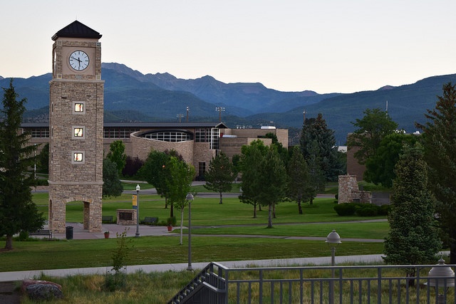 5 Colleges with a Great Mountain View - College Raptor
