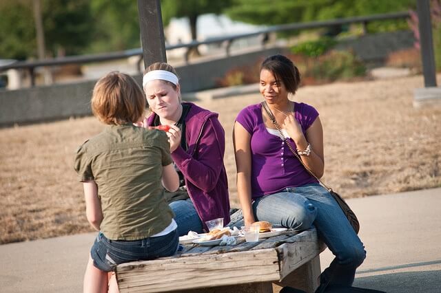 Fun Spring Activities on College Campuses - College Raptor